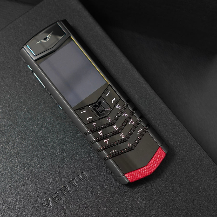 Signature V – Pure Black Lizard Red – Go Easy For Vertu