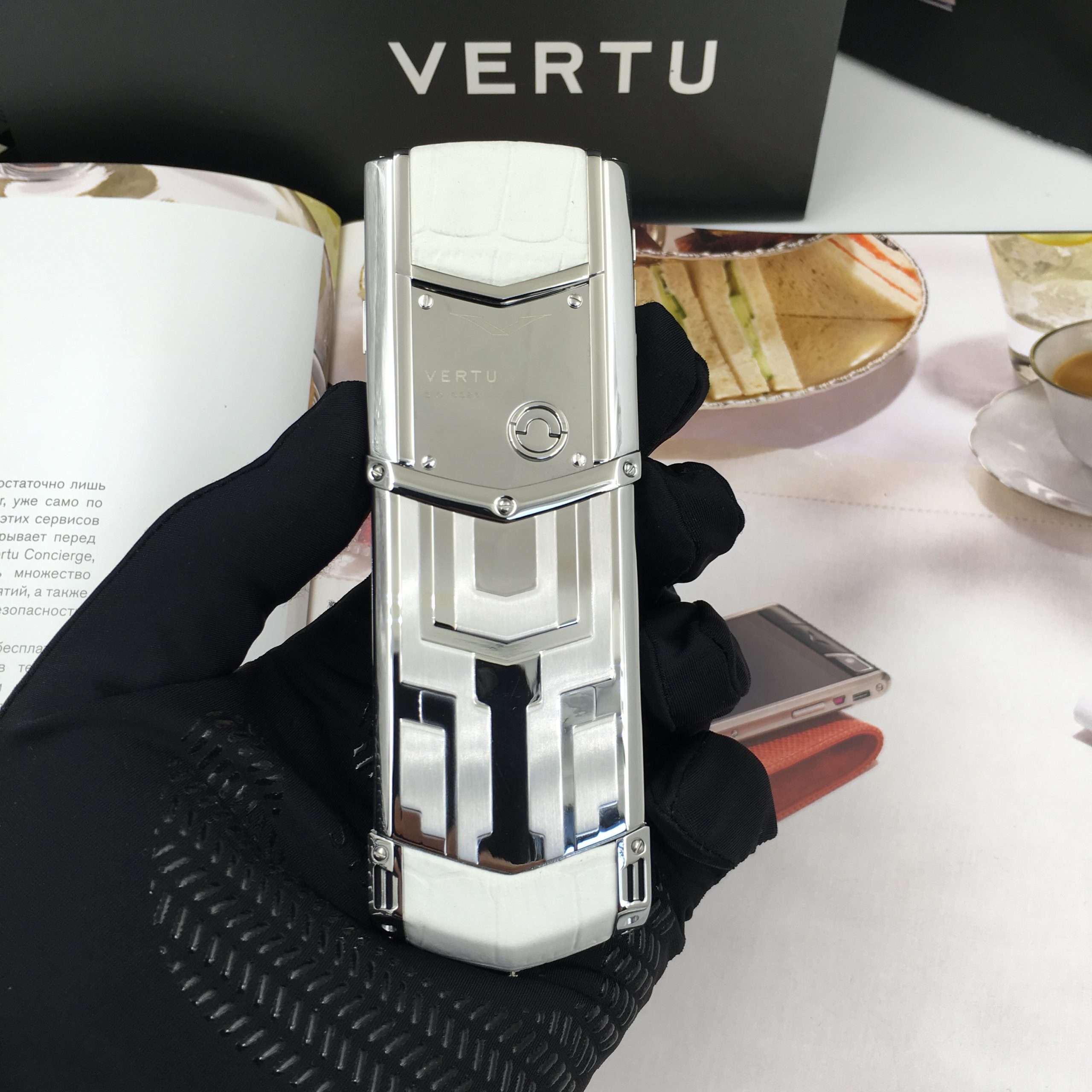 Signature S – Metal Rear Cover – Go Easy For Vertu