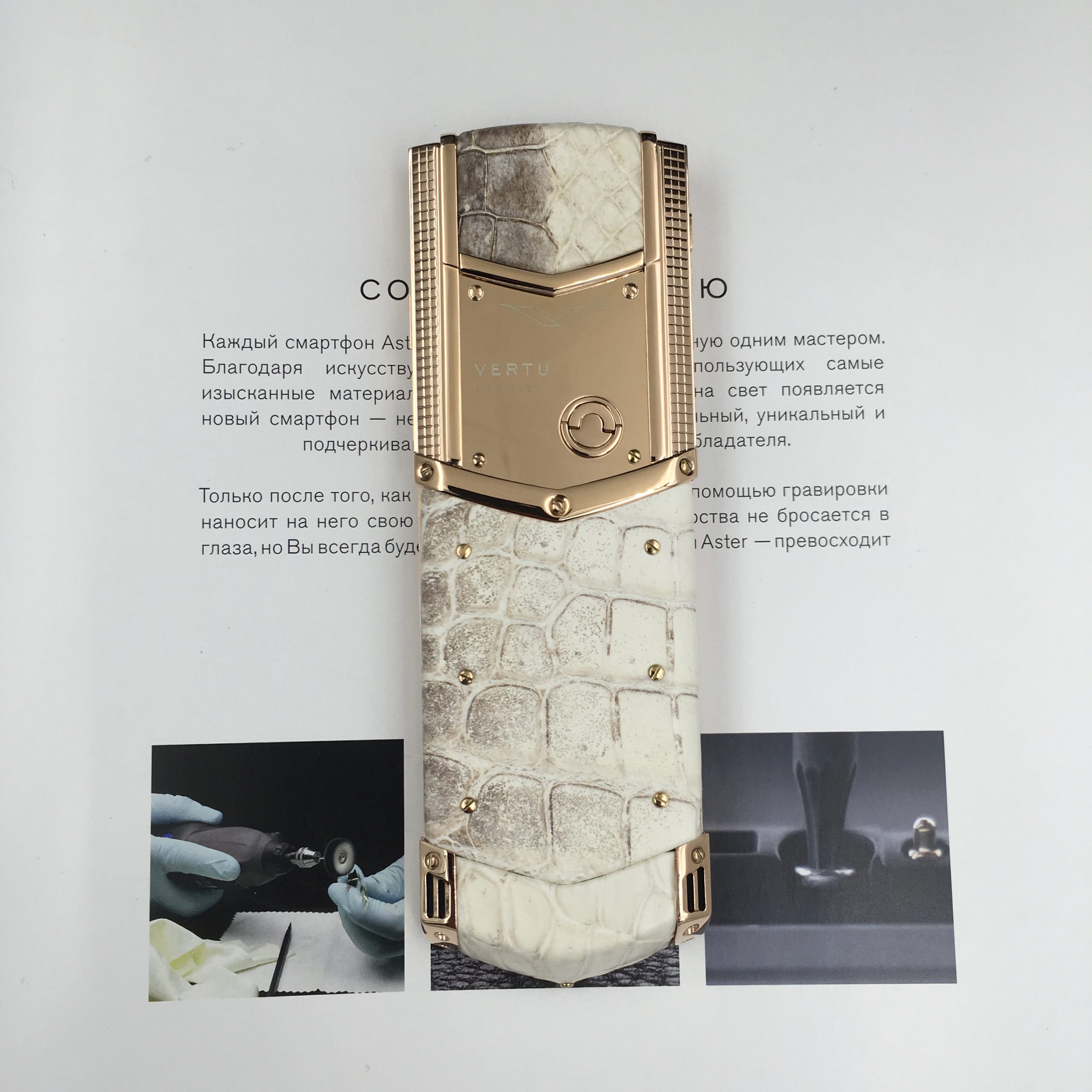 Signature S – Himalayan Crocodile Paris Shell Keyboard – Go Easy For Vertu